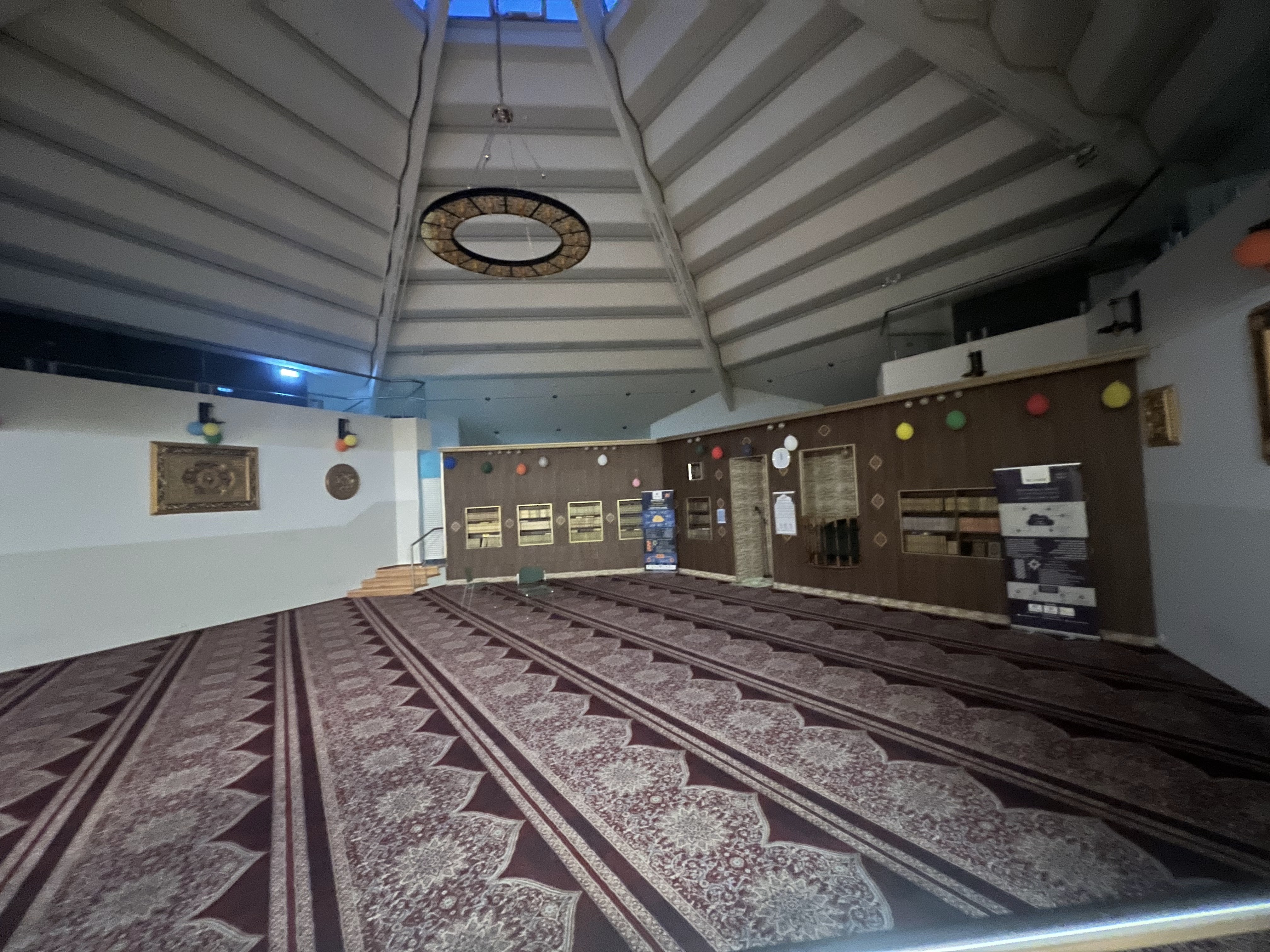 The Grand Mosque of Iceland - آيسلندا